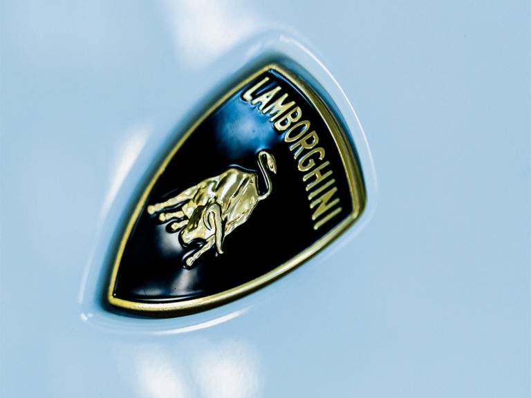 Automobili Lamborghini presenta el Countach LPI 800-4