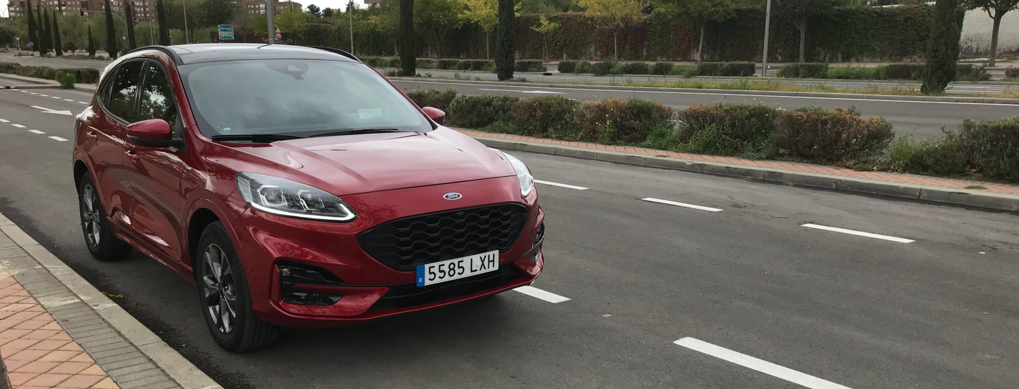 El Ford Kuga FHEV un SUV-C con tecnología híbrida convencional
