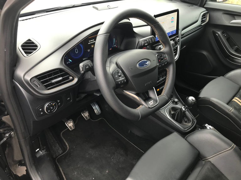 El Ford Puma ST Gold Edition una edición especial muy deportiva