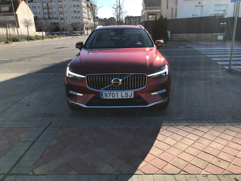 Volvo XC60 B4 es la versión Mild Hybrid y diesel de Volvo
