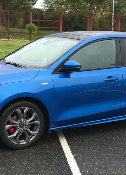 El nuevo Lexus RZ 450e tiene un consumo de 16,83 kWh por cada 100 km